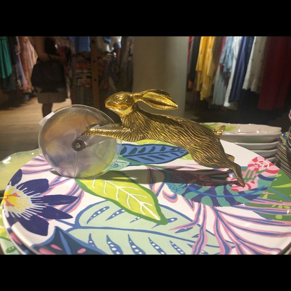 Anthropologie | Kitchen | Anthropologie Rabbit Pizza Cutter | Poshmark